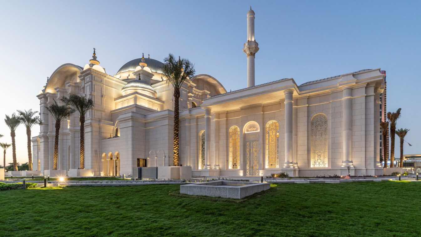 Mosque Lighting Design in the UAE - Blink Lighting